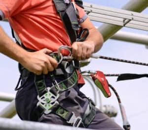 How to Use Safety Harness and Lanyard Properly?